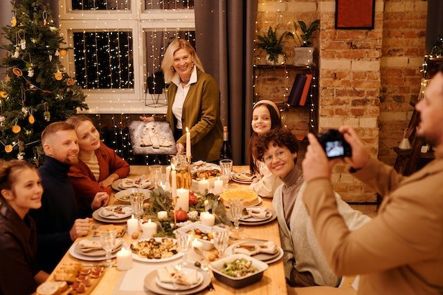 Hosting Holiday Gatherings at Home | The Inspiring Journal