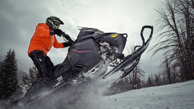 4 Awesome Reasons to Invest in a Snowmobile | The Inspiring Journal